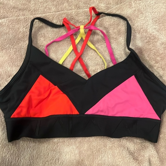 Alala | Tops | Alala Color Block Sports Bra | Poshmark